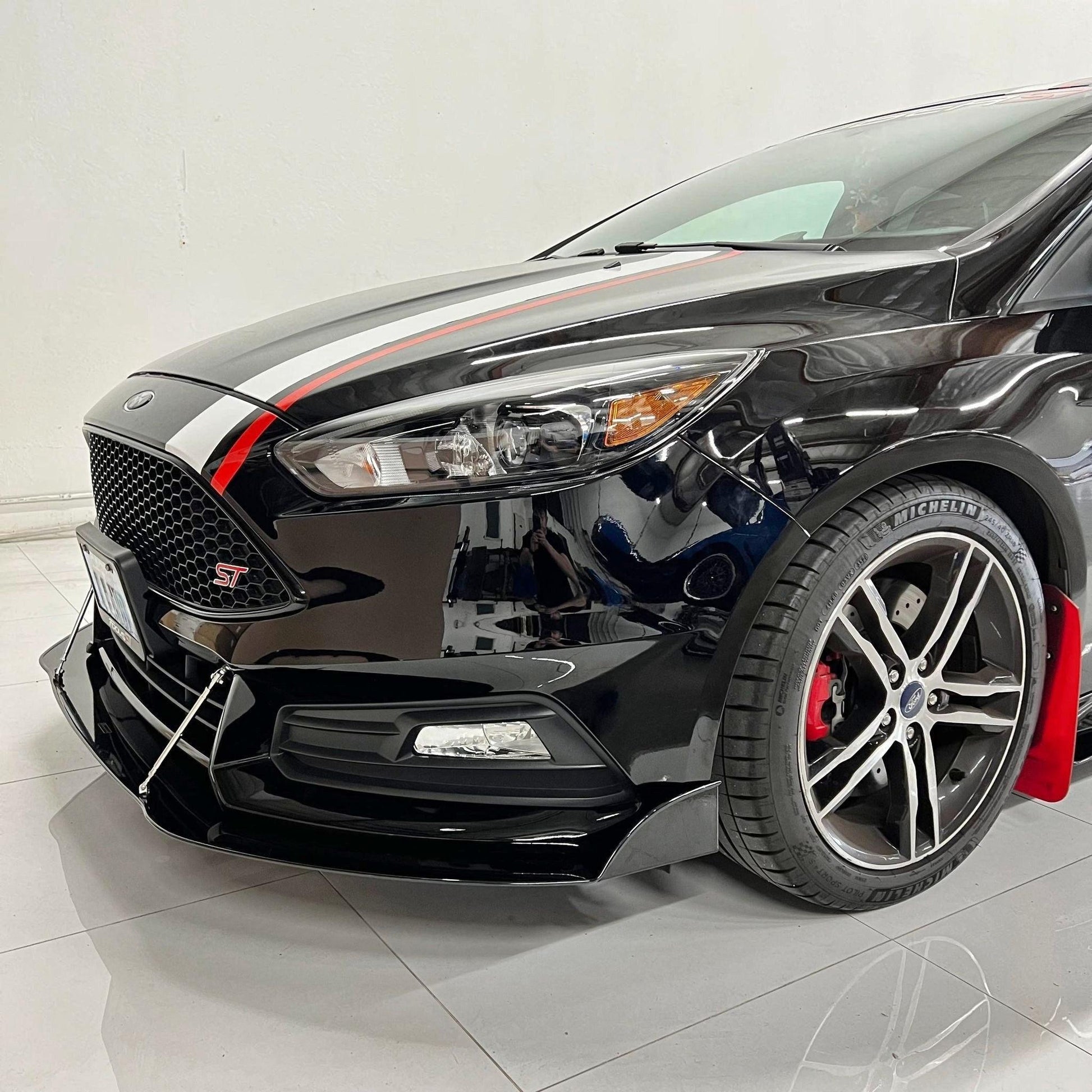2018-2019 Ford Focus St Splitter V2 - AeroflowDynamics