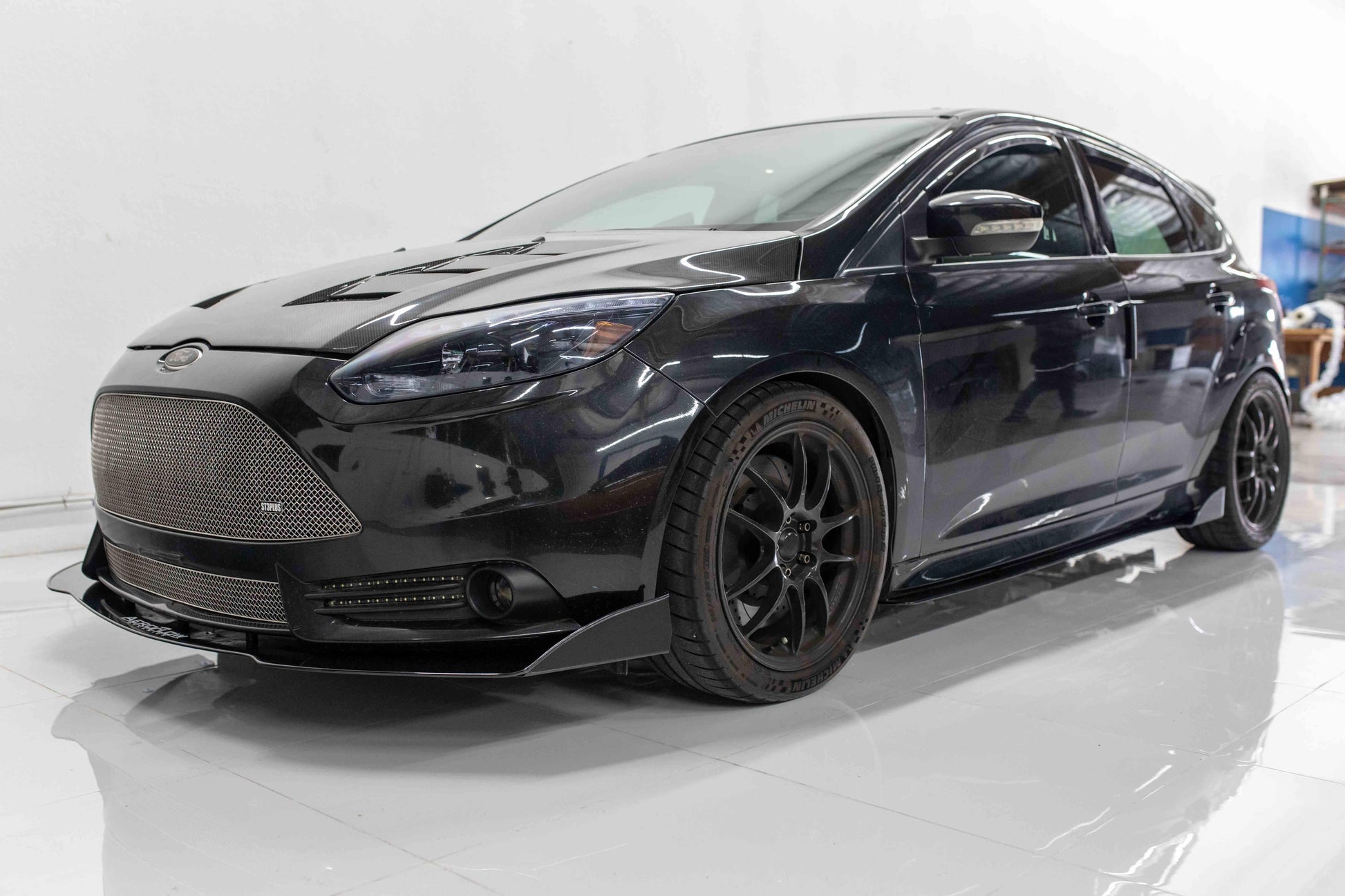 2011-2017 Ford Focus St Splitter V2 - AeroflowDynamics